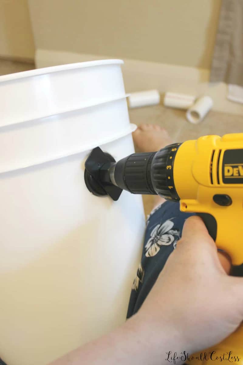 DIY Bucket Air Conditioner - Life Should Cost Less