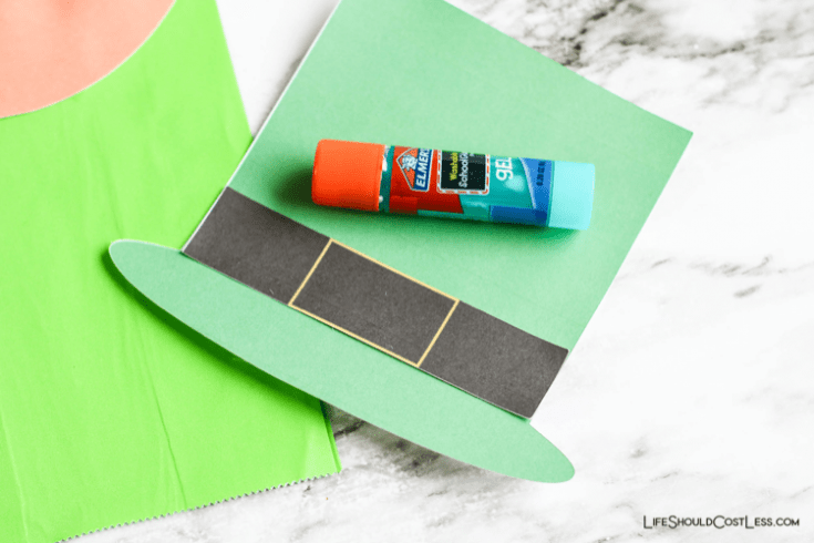 Easy Puppet Leprechaun St Patrick's Day Craft - Life Should Cost Less