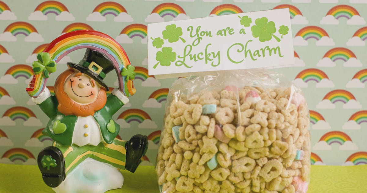 Happy St. Patrick's Day Free Printable Lucky Charms Treat - Life Should ...
